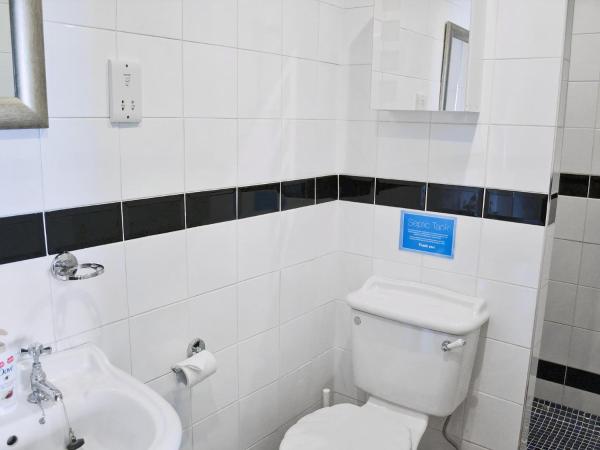 Quince Cottage - 27443 - Kent