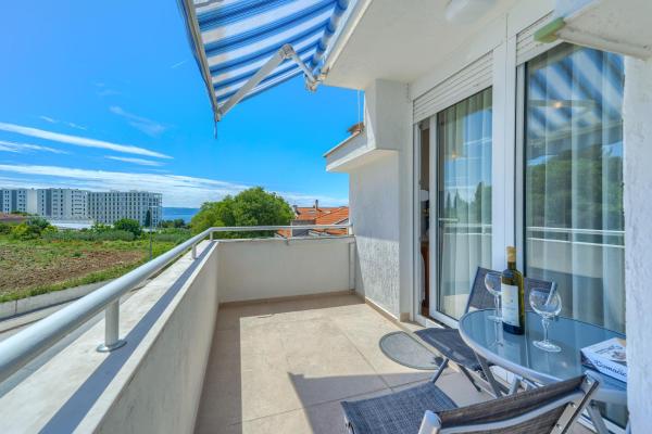 Apartments Eternity - Podstrana