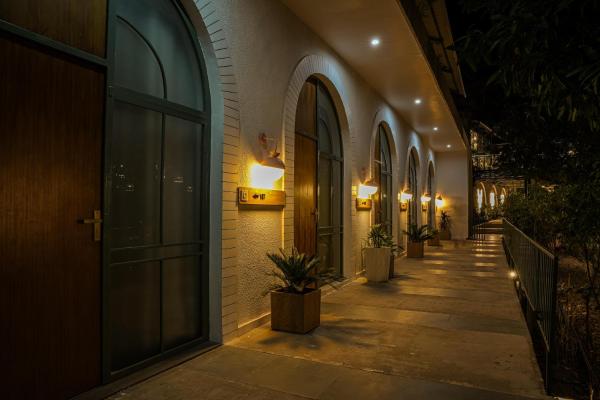 Swarn By Kundans Stays And Food - Ramnagar