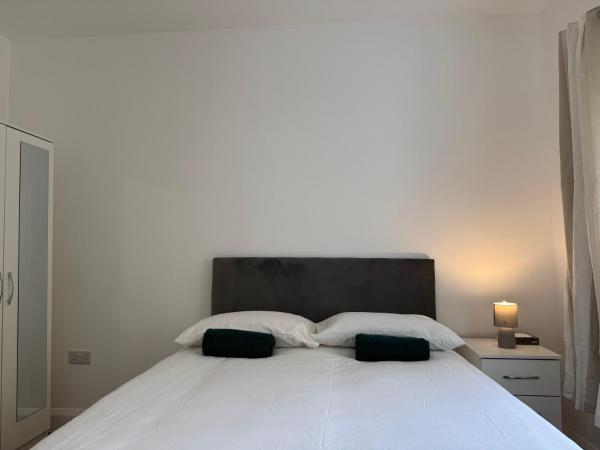 Beddington Serviced Accommodation - 크로이던
