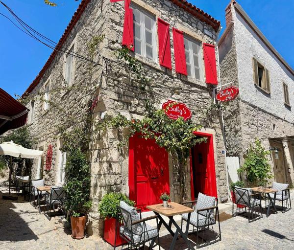 Sulty's Alaçatı Avlu - Çeşme