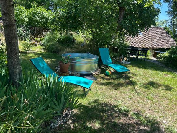 Gîte Le Dolmen, Charme Sport Et Détente - Cajarc