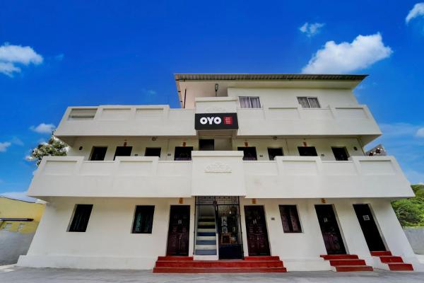 Hotel O Meera Home Stays - 1 Bhk - Tiruchirappalli