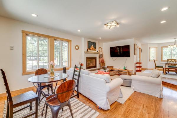 5 Mi To Northstar Resort! Family Home With Hot Tub - Truckee, CA