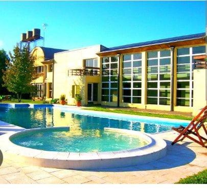 Hotel Rio De Loa Pájaros - Colón