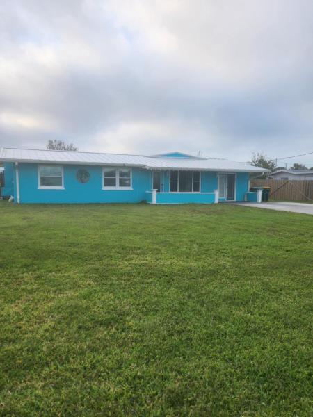 Cozy Blue 4 Bed Pet Friendly Hot Tub - Manasota Key, FL