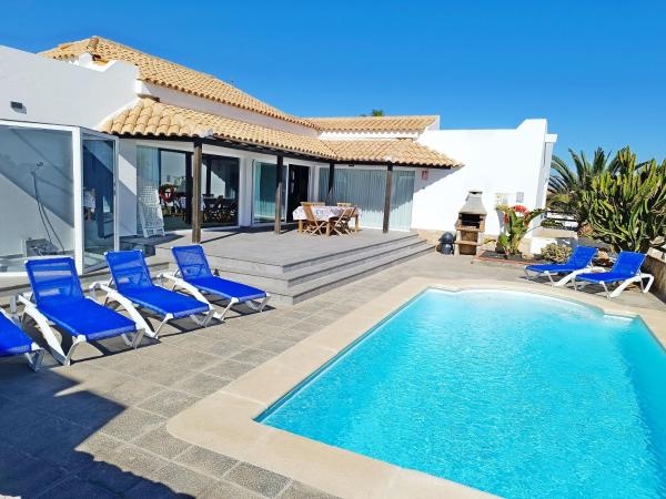 Villa Lobos With Private Pool And Bbq - Antigua