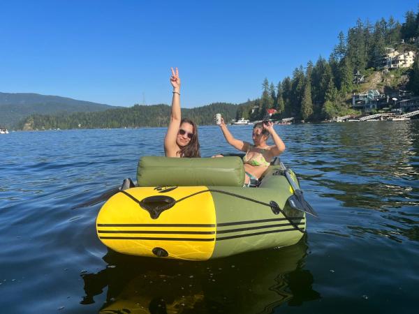 Deep Cove Holiday - Burnaby