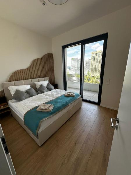 Fancy Apartment With Amazing Sky View - Bratysława