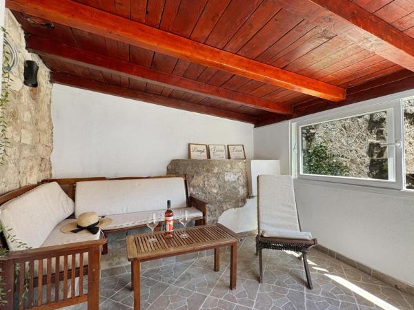 Bakaric Deluxe Apartment With Terrace - Dubrovnik