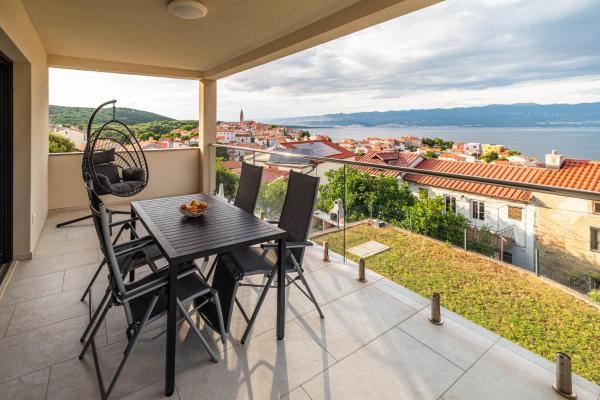 Apartments Krtica 2 - Vrbnik