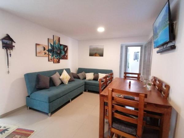 2 Minutes From The Beach, Brand New Apartment - Ecuador