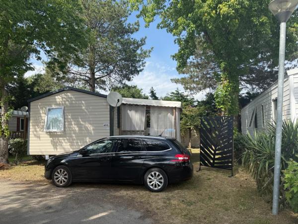 Camping 4 Etoiles A St Jeans-de-monts Mobil Home 4à6 Pers - Sallertaine