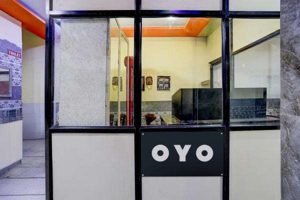 Hotel O Varad 7/12 Beer Bar & Lodging Room - Aurangabad