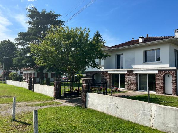 Ongi Etorri Chez Les Ch'tis - Bidarray