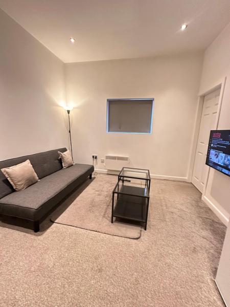 2 Bed Apartment-parking -Walk To City Centre -Birmingham - Birmingham City University