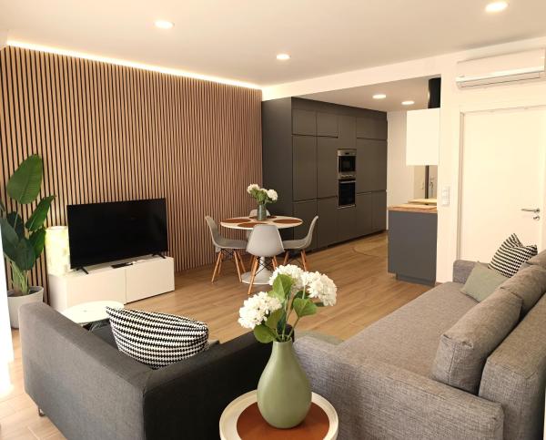 Carmo House - Faro Airport (FAO)