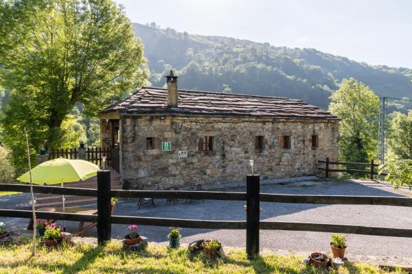 Cabaña Pasiega Lo Miñarro - Vega de Pas