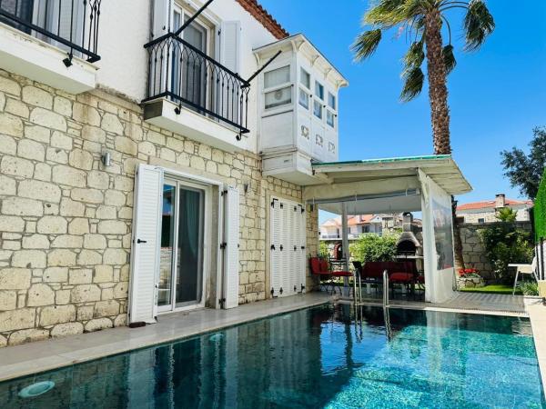 Evalacati-villa Palma-şömineli- Kış Düzeninde - Alaçatı
