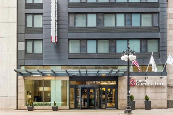 Hilton Garden Inn Chicago Downtown Riverwalk - Chicago, IL