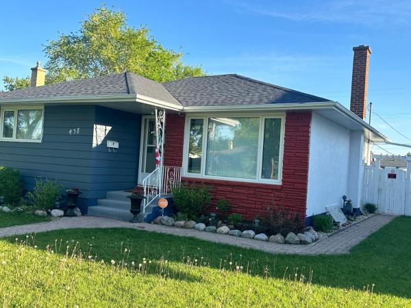 Winnipeg 4 Bedrooms Cozy Home - Winnipeg