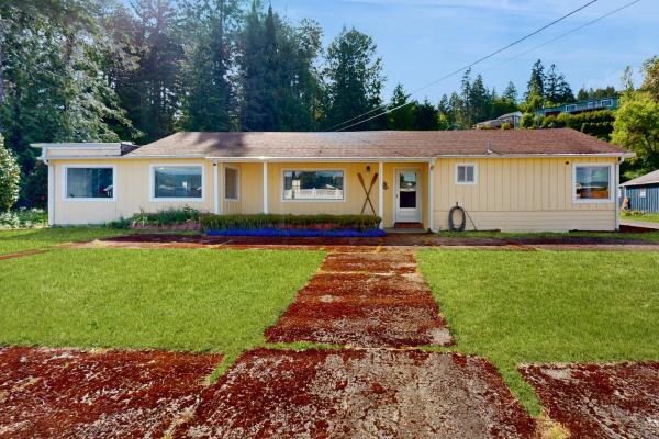 The Hoodsport Hideaway - Hoodsport, WA