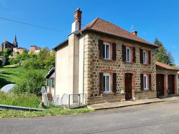 Charmant Gîte Pour 6 Personnes à Néronde - Fr-1-496-357 - Feurs