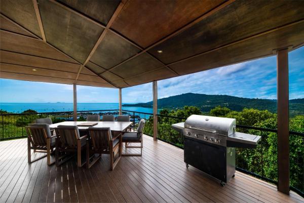 Airlie Views Whitsunday Holiday Home With Ocean Views - Airlie Beach