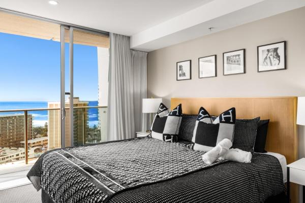 Hilton Residences - Stylish Vogue Themed Apartment - Gold Coast