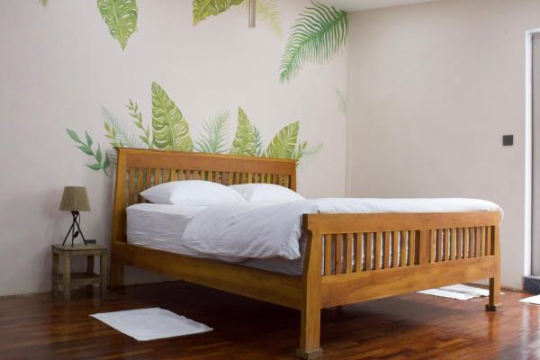 Urban Oasis Studio With Bathtub & Garden - Vientiane Centre - Vientiane