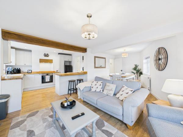 Corner House- Hot Tub And Outdoor Fireplace - Kent