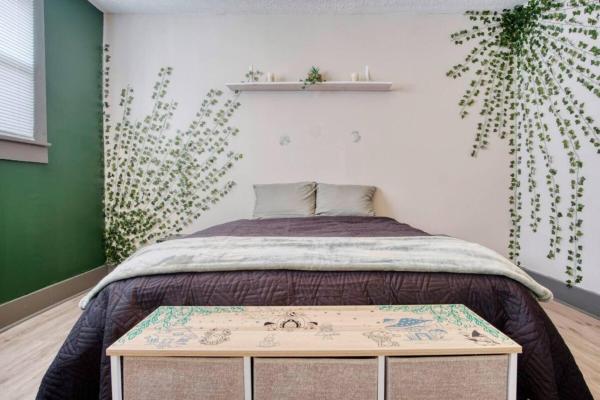 Indy - 1br1ba, Ideal Workspace And Garden - Indianápolis, IN