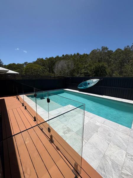 Coastal Family Friendly Home - Glass House Mountains