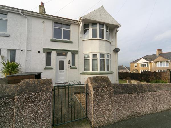 Near Holyhead Port & Newry Beach - 2 Pen Y Bryn Road, Holyhead - Trearddur Bay