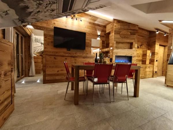 Bertuzzi Homes "Panoramic Attic" - Aprica