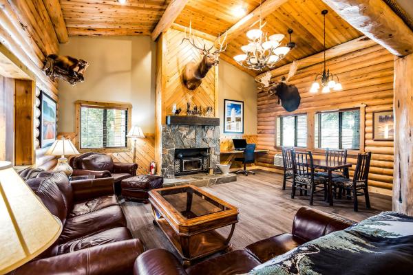 Mountain Vista Hotel - West Yellowstone, MT