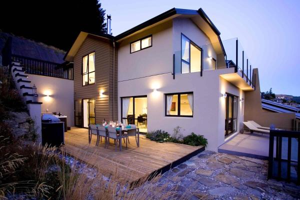 Wood Haven - Queenstown, New Zealand