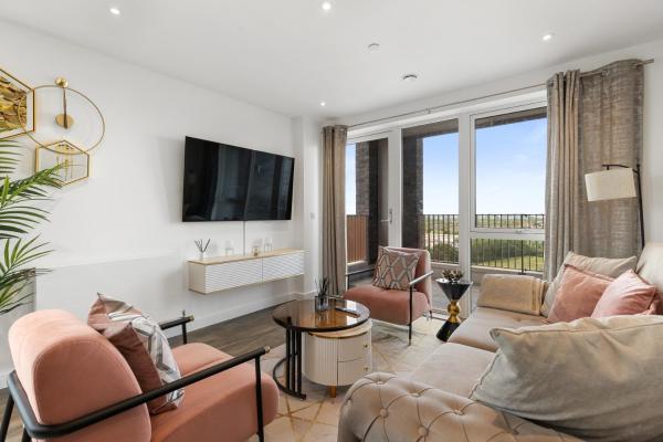 Khayat Homes - The Lasgidi - Two Bed Apt - Barking