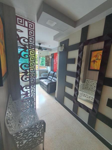 R505 Estudio En Zona Turística - Panamá