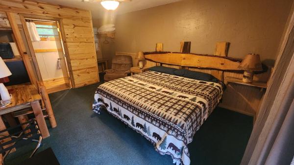 Allen Gulch Motel - Hill City, SD
