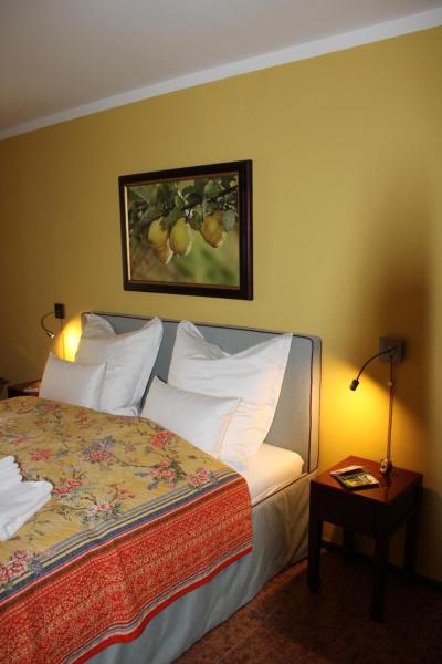 Seeberger Gütl - By "Schloss Gessenberg" Exclusive Apartments With A Historic Ambience For Lovers Of Art And Antiques - Waging am See
