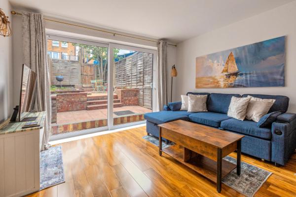 5br Greenwich Home With Patio, 2mins To Station - Greenwich