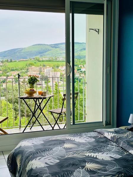 T3 Lumineux, Parking Privé, Calme, Jolie Vue - Firminy