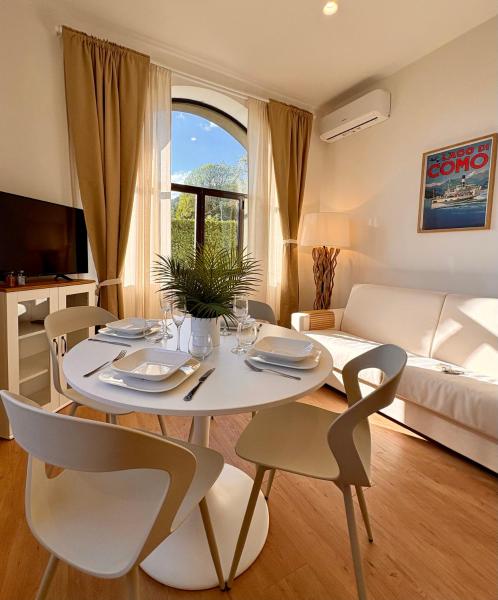 Frensis Apartment - Como