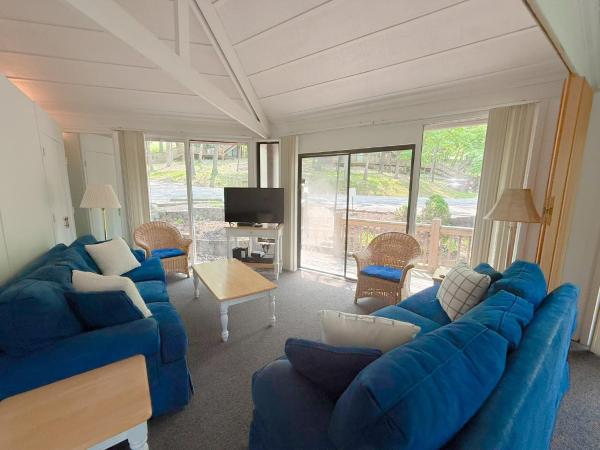 Treetop 3bd3badeckpoolsgrilldock-sleeps 8pp - United States