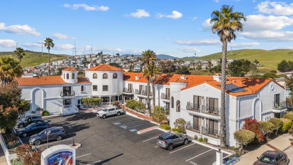Masterpiece Hotel - Morro Bay, CA
