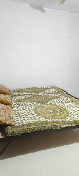 Karv Boy's Pg - Ahmedabad