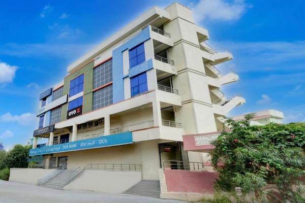Hotel O V3 Grand - Warangal