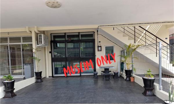 Nohana Homestay, Alor Gajah - Tampin