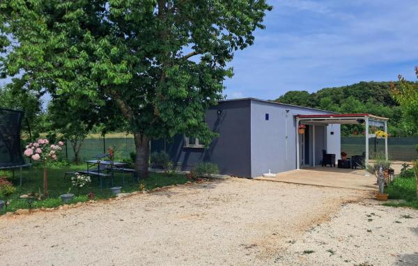 1 Bedroom Lovely Home In Pula - Peroj